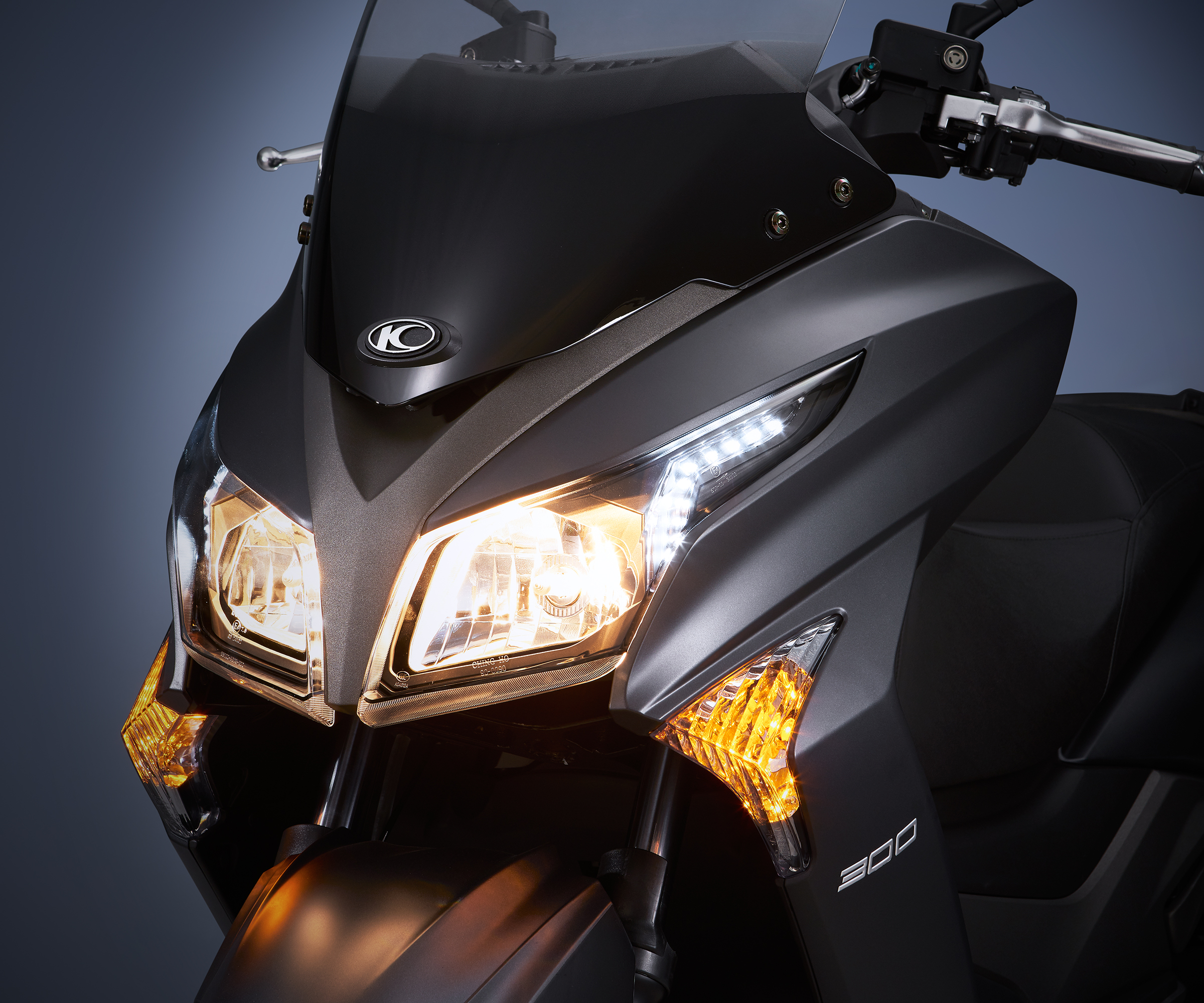 Kymco XTOWN 300i 2025, Philippines Price, Specs & Official Promos ...