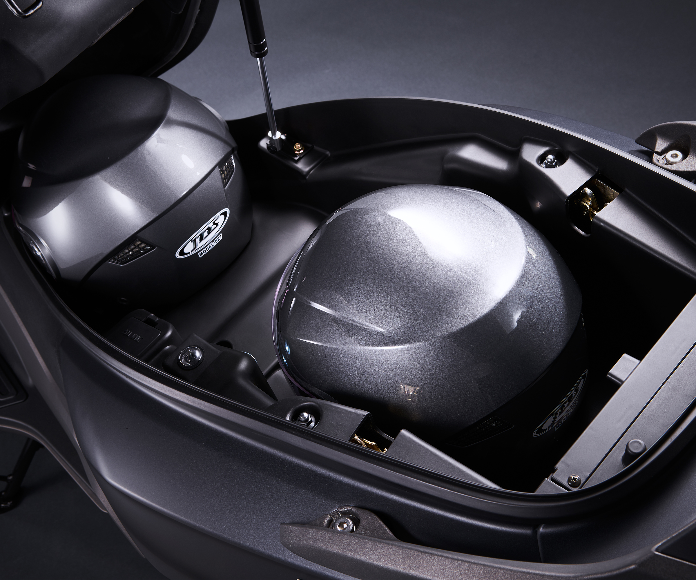 Kymco XTOWN 300i 2025, Philippines Price, Specs & Official Promos ...